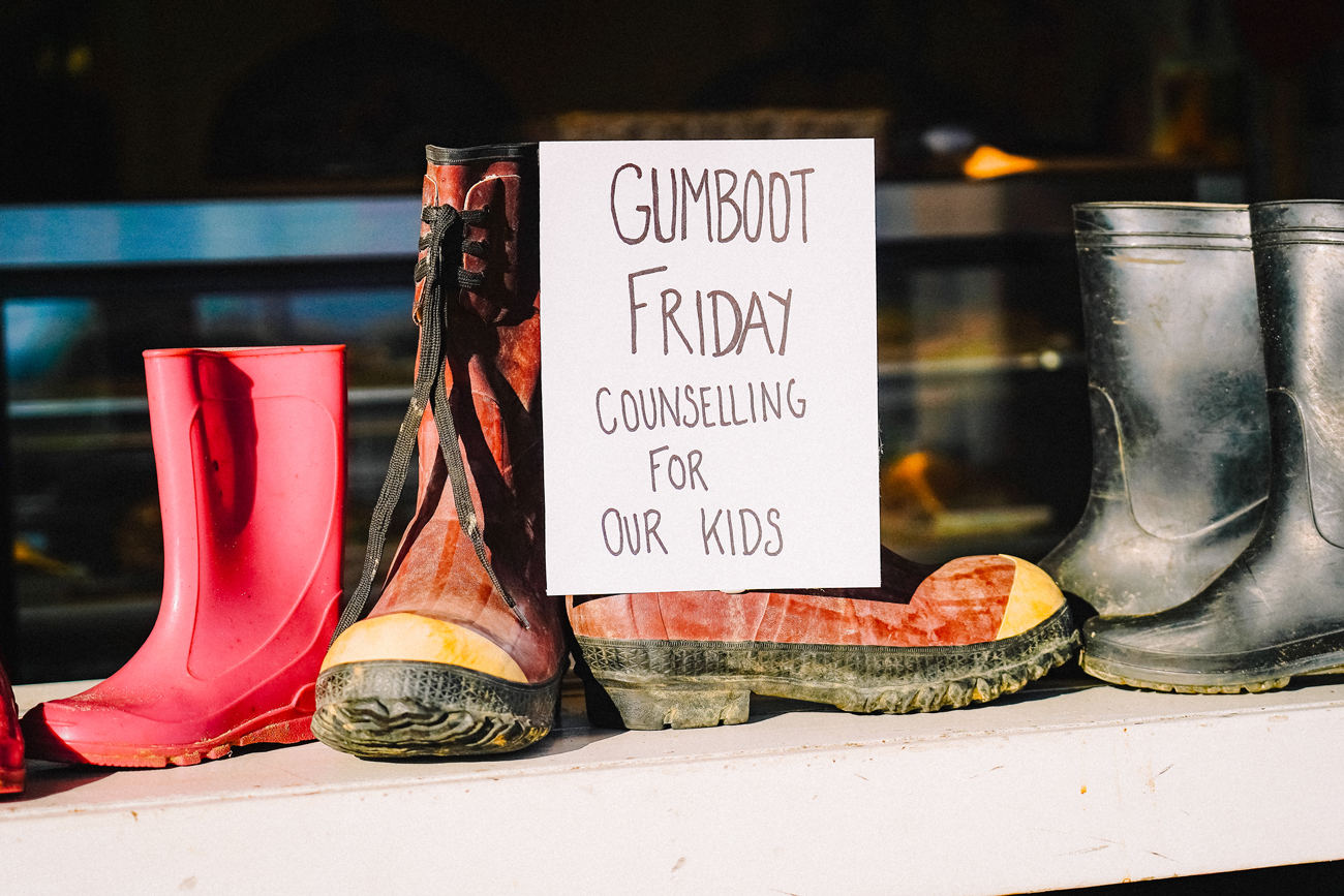 The Annual Goldpine Gumboot Throw - Goldpine