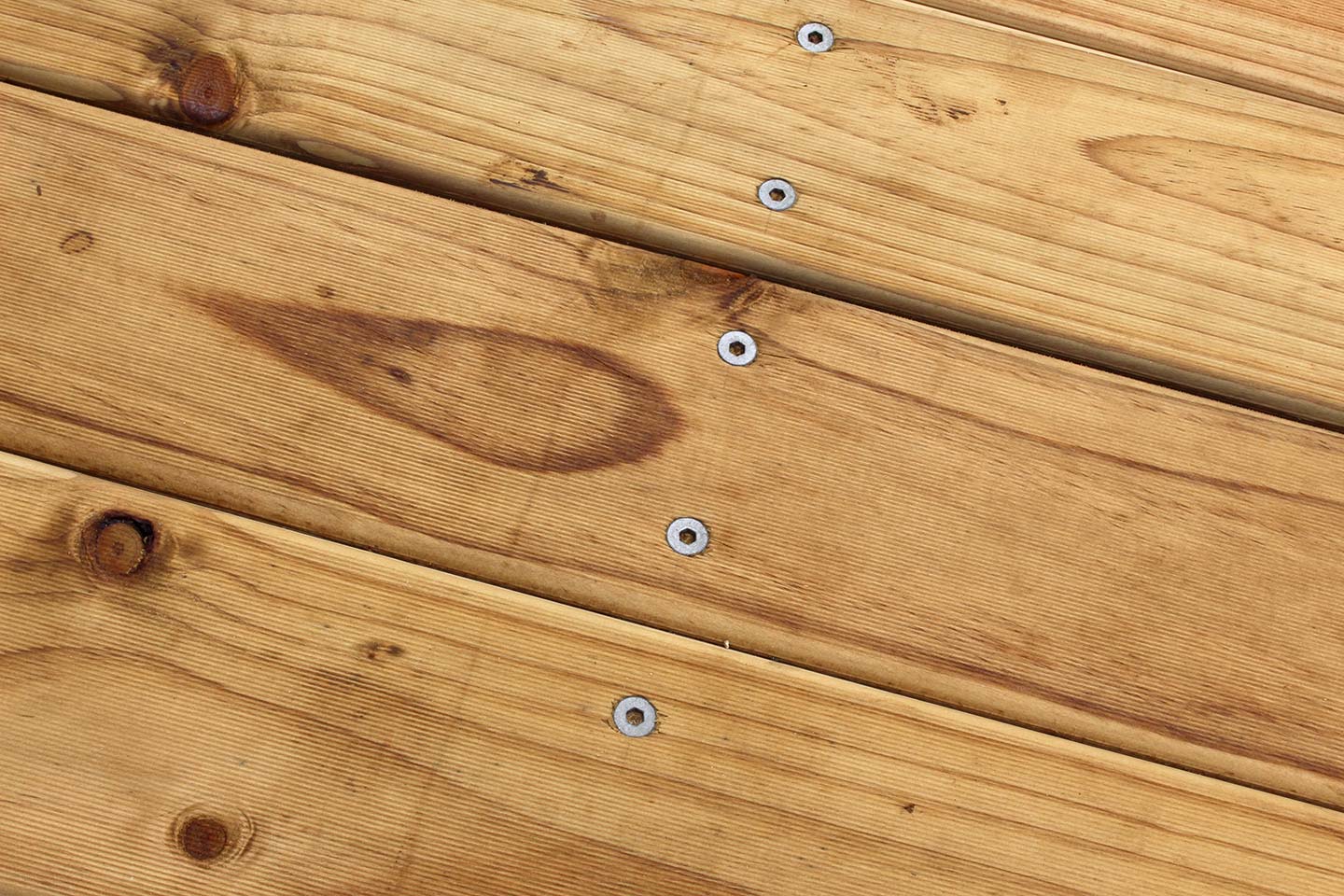 Diamondback® Decking - Goldpine